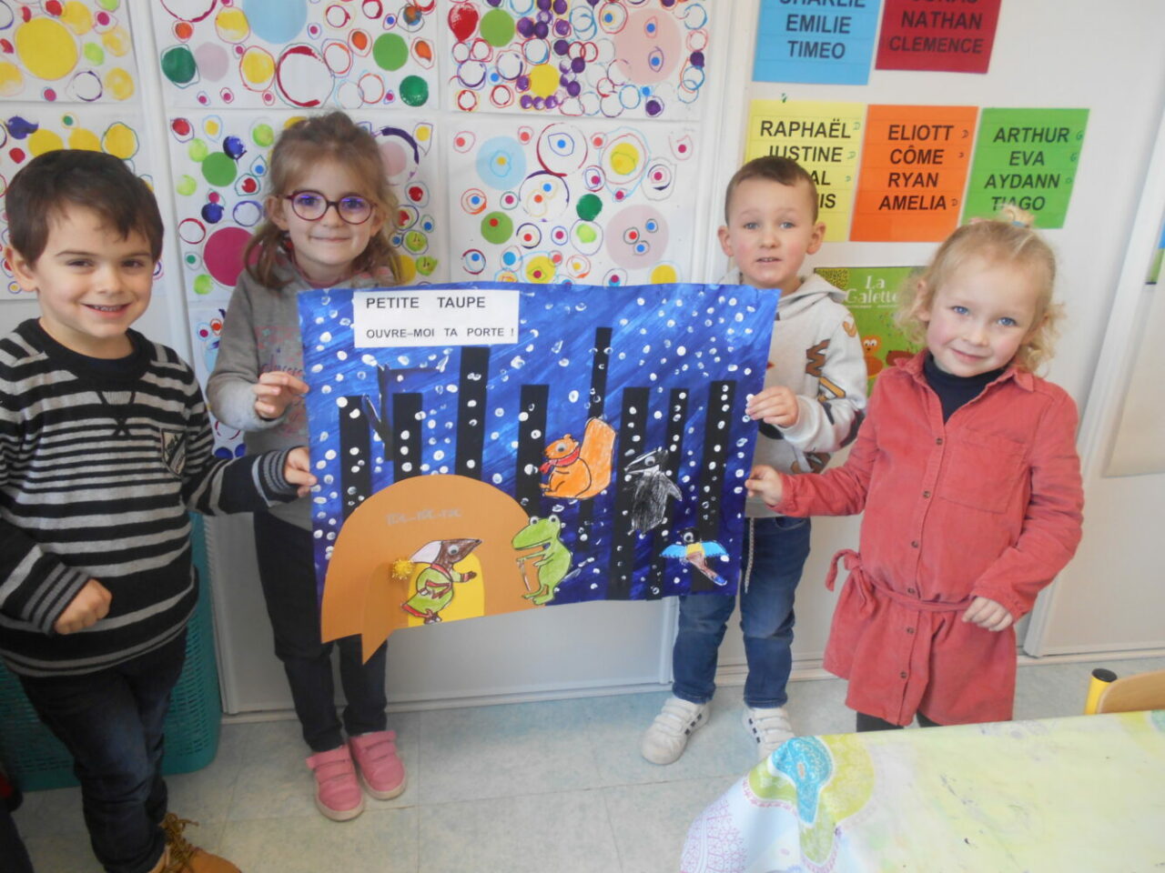 “Petite taupe, ouvre moi ta porte!” | Ecole Sainte-Anne Plélo